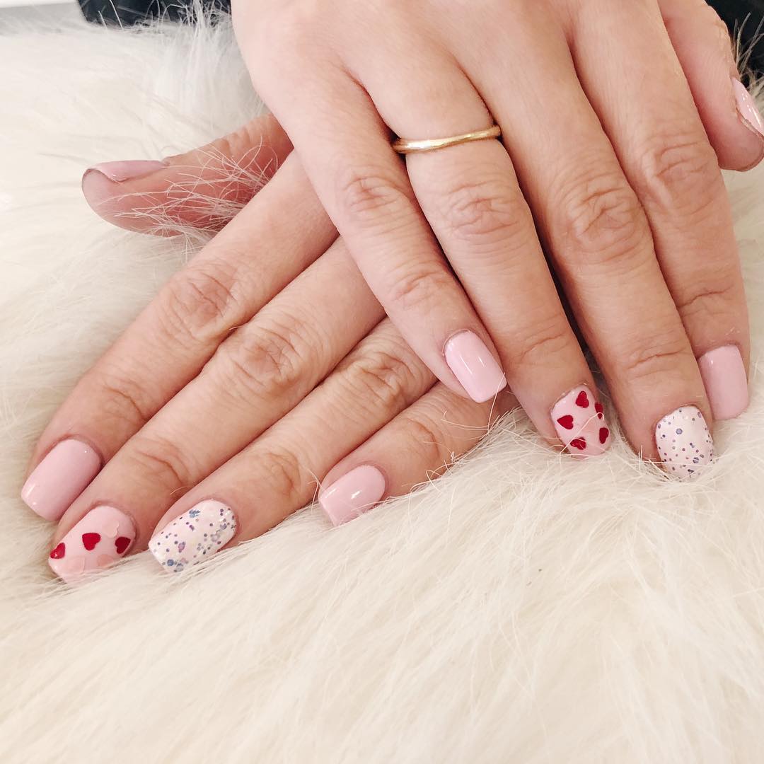 7 Desain Nail Art Merah yang Menawan untuk Setiap Acara!